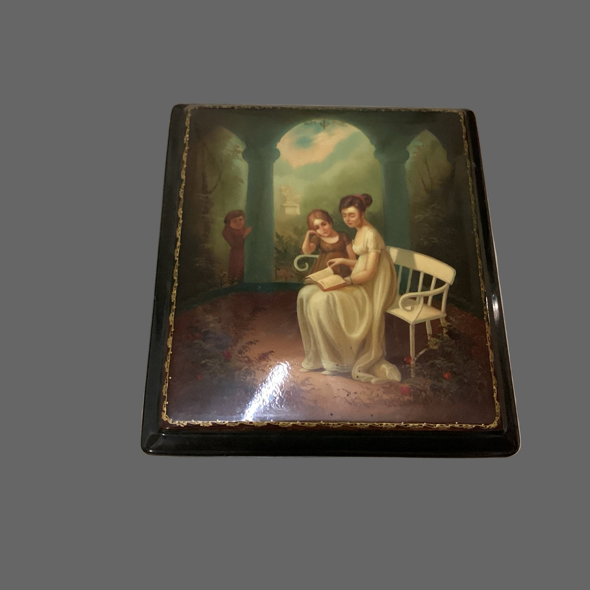 Vintage Box – True Treasures Inc